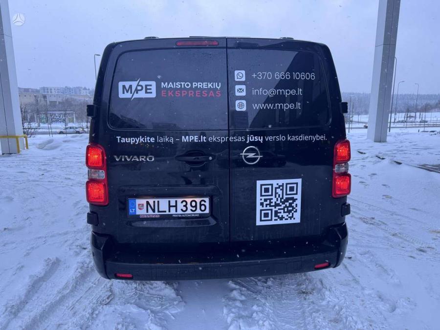 Black Opel Vivaro 2022 in Vilnius, with an engine capacity of 2.00 L and mileage of 68 thousand km for 18150 €, photo 3 on AUTOMOTO.COM.LV