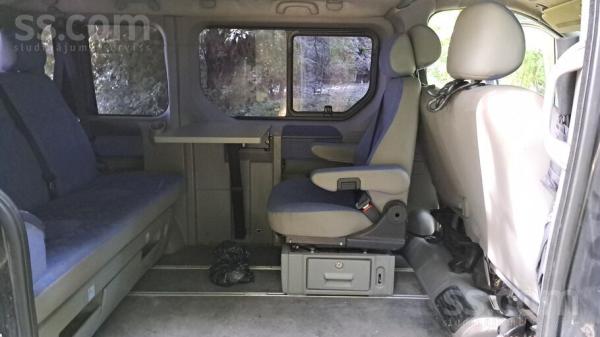Black Opel Vivaro 2003 in Daugavpils, with an engine capacity of 1.90 L and mileage of 381 thousand km for 3300 €, photo 9 on AUTOMOTO.COM.LV