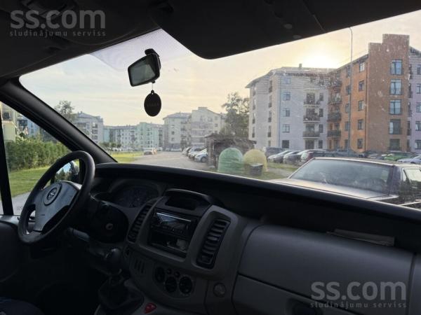 Melns Opel Vivaro 2004 Rīga, ar dzinēja tilpumu 2.50 L un nobraukumu 375 tūkst. km par 1800 €, foto 6 vietnē AUTOMOTO.COM.LV