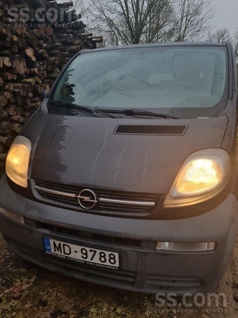Melns Opel Vivaro 2005 Aizkraukle, ar dzinēja tilpumu 1.90 L un nobraukumu 320 tūkst. km par 4200 €, foto 4 vietnē AUTOMOTO.COM.LV