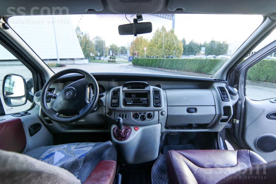 Melns Opel Vivaro 2005 Rīga, ar dzinēja tilpumu 2.50 L un nobraukumu 363 tūkst. km par 4150 €, foto 7 vietnē AUTOMOTO.COM.LV
