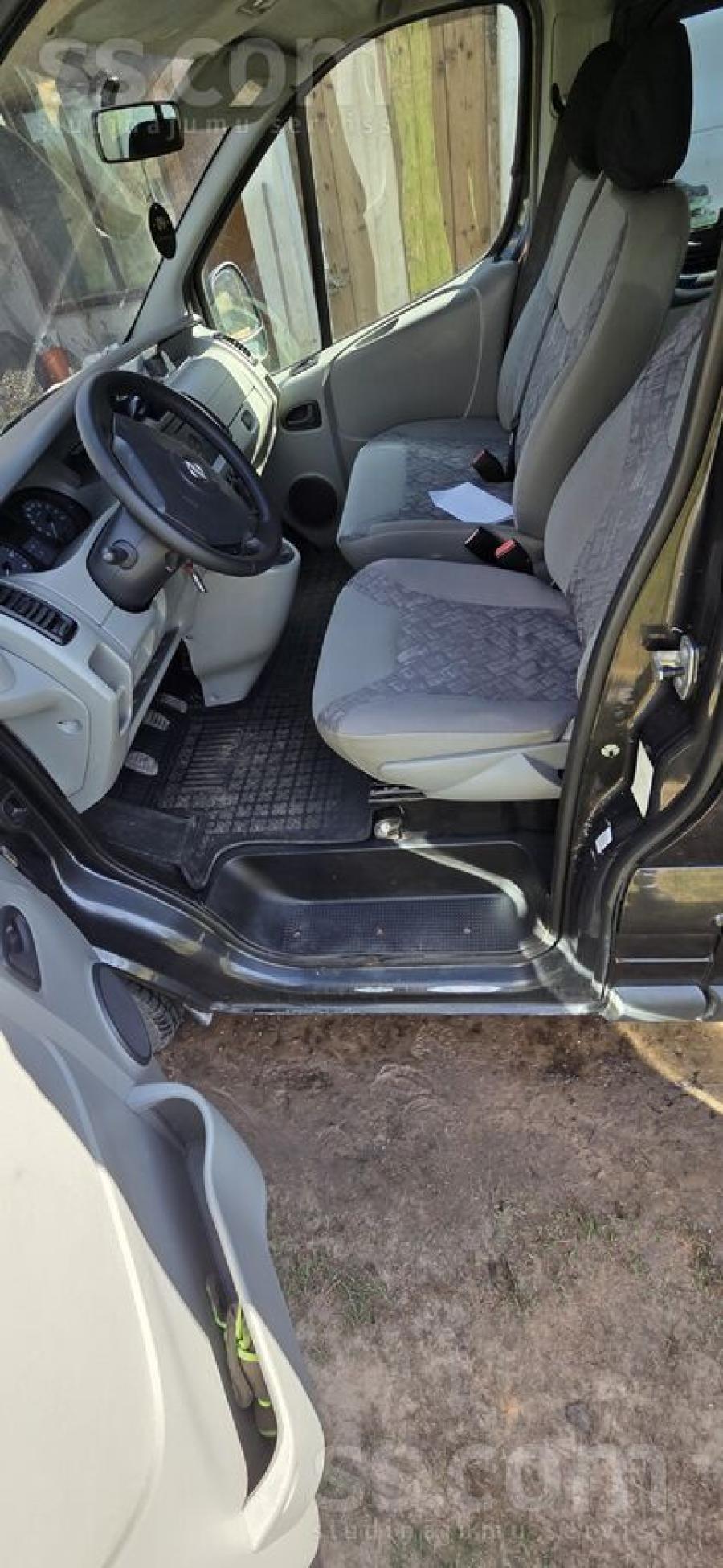 Melns Opel Vivaro 2005 Limbaži, ar dzinēja tilpumu 1.90 L un nobraukumu 0 tūkst. km par 4500 €, foto 5 vietnē AUTOMOTO.COM.LV