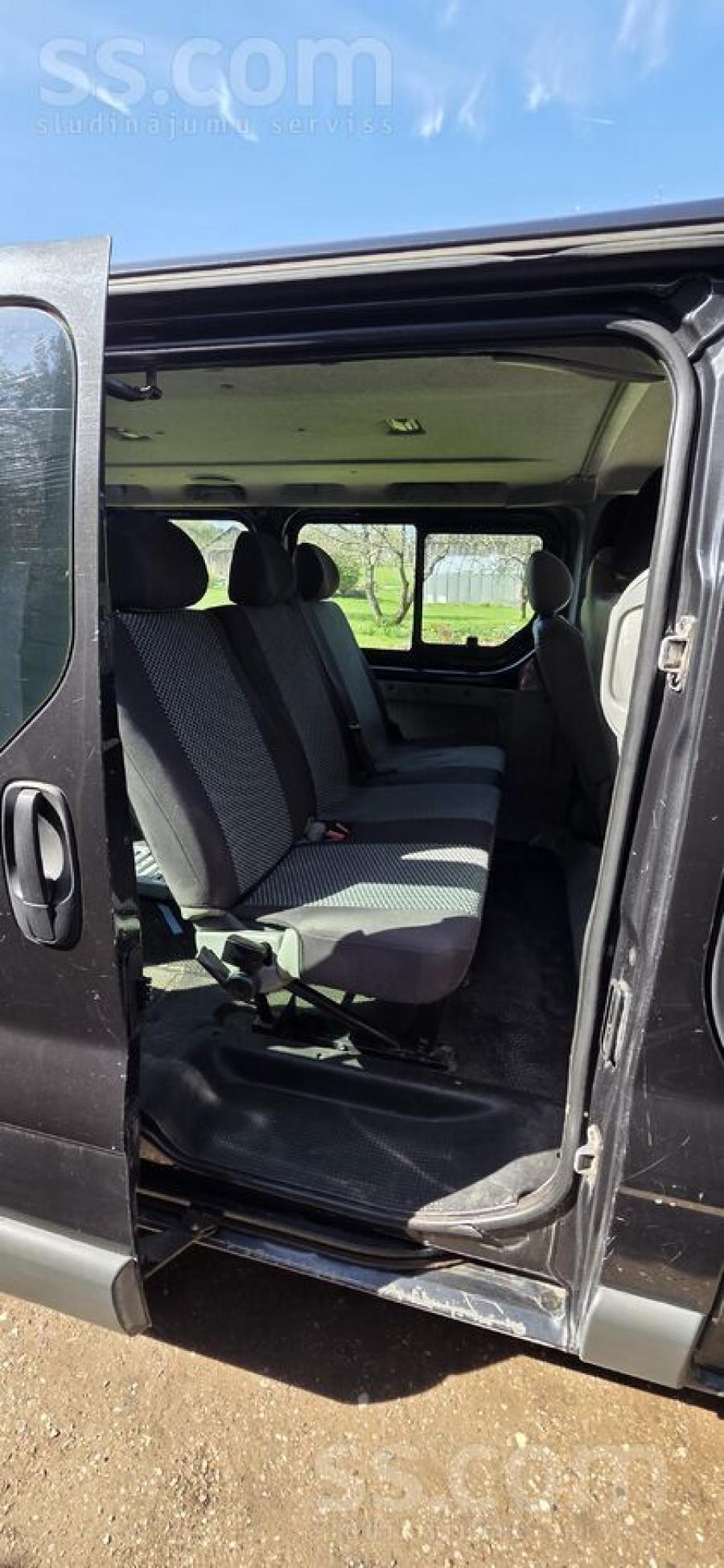 Melns Opel Vivaro 2005 Limbaži, ar dzinēja tilpumu 1.90 L un nobraukumu 0 tūkst. km par 4500 €, foto 6 vietnē AUTOMOTO.COM.LV