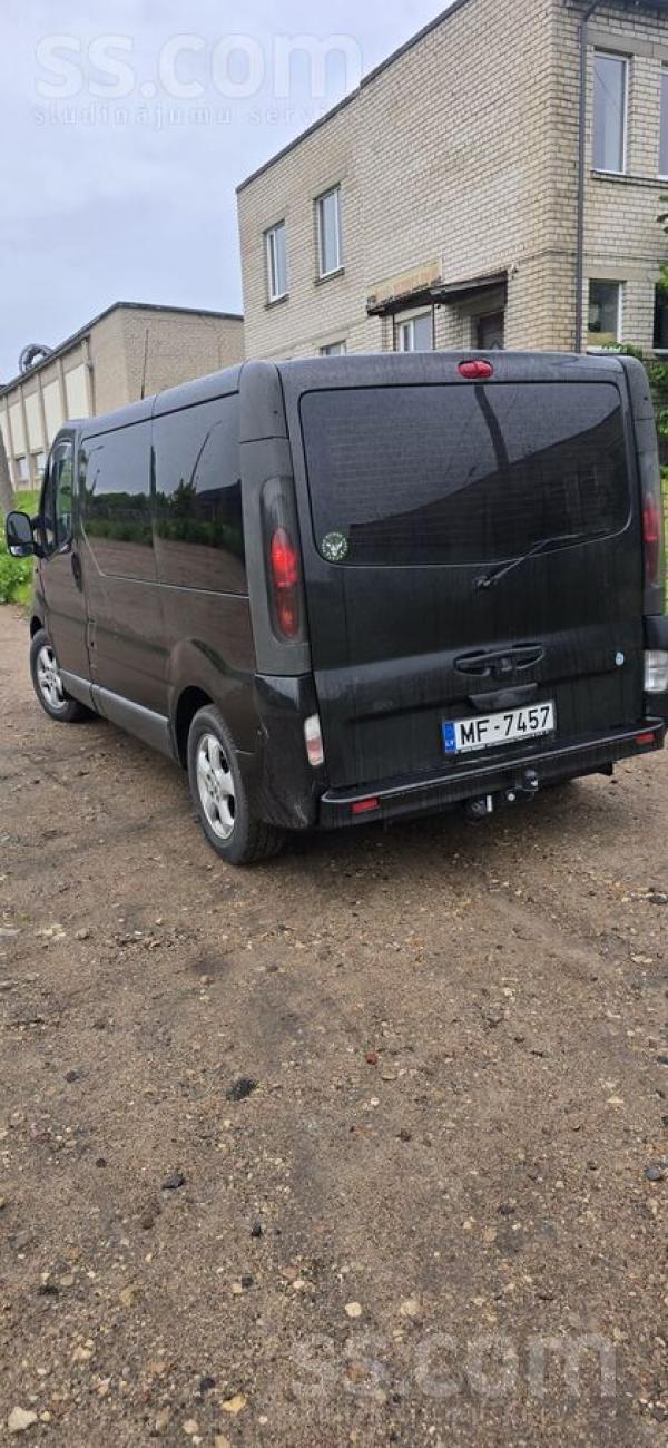 Melns Opel Vivaro 2005 Rēzekne, ar dzinēja tilpumu 1.90 L un nobraukumu 286 tūkst. km par 4850 €, foto 2 vietnē AUTOMOTO.COM.LV