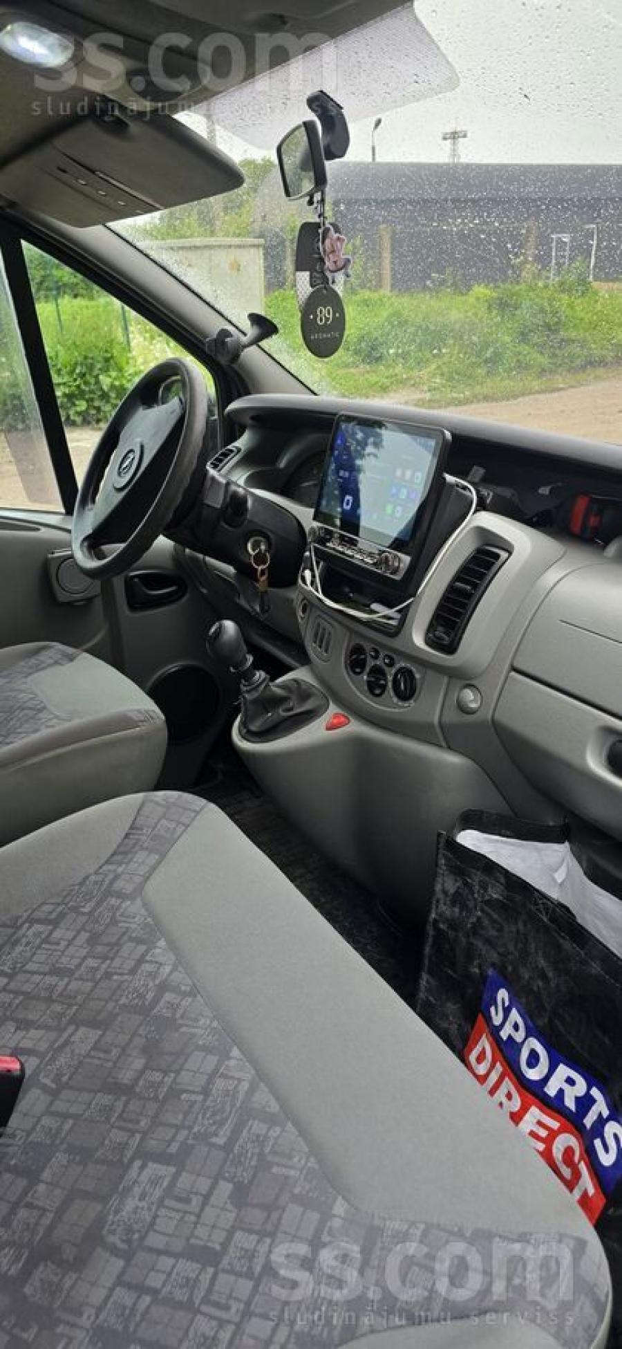 Melns Opel Vivaro 2005 Rēzekne, ar dzinēja tilpumu 1.90 L un nobraukumu 286 tūkst. km par 4850 €, foto 5 vietnē AUTOMOTO.COM.LV