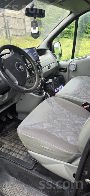Melns Opel Vivaro 2005 Rēzekne, ar dzinēja tilpumu 1.90 L un nobraukumu 286 tūkst. km par 4850 €, foto 6 vietnē AUTOMOTO.COM.LV