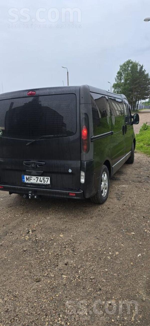 Melns Opel Vivaro 2005 Rēzekne, ar dzinēja tilpumu 1.90 L un nobraukumu 286 tūkst. km par 4850 €, foto 8 vietnē AUTOMOTO.COM.LV