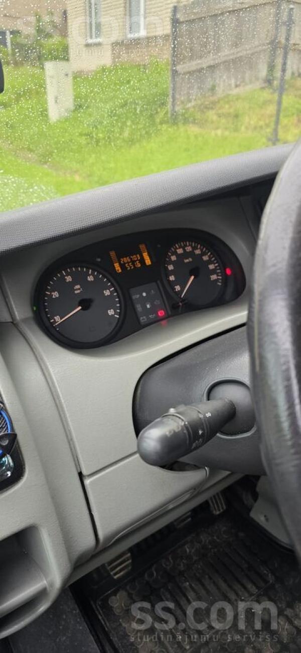 Melns Opel Vivaro 2005 Rēzekne, ar dzinēja tilpumu 1.90 L un nobraukumu 286 tūkst. km par 4850 €, foto 9 vietnē AUTOMOTO.COM.LV