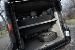 Black Opel Vivaro 2005 in Jelgava, with an engine capacity of 1.90 L and mileage of 365 thousand km for 4900 €, photo 16 on AUTOMOTO.COM.LV