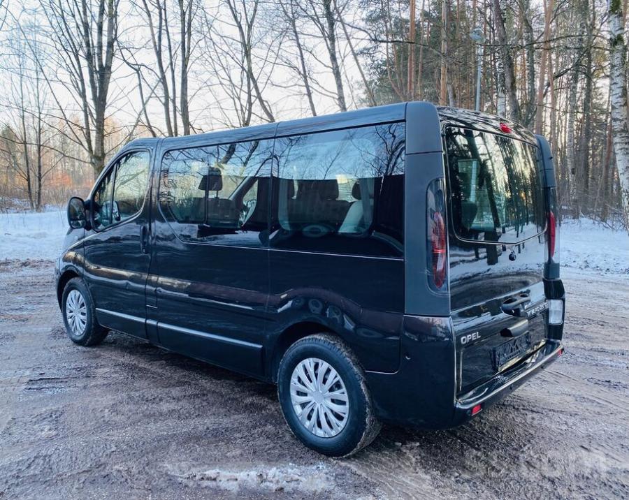 Melns Opel Vivaro 2006 Rīga, ar dzinēja tilpumu 2.50 L un nobraukumu 0 tūkst. km par 6590 €, foto 3 vietnē AUTOMOTO.COM.LV