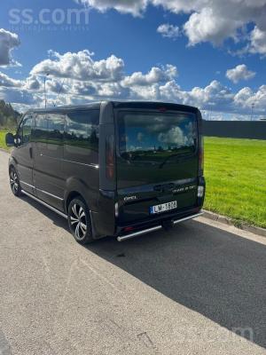 Melns Opel Vivaro 2006 Ogre, ar dzinēja tilpumu 1.90 L un nobraukumu 440 tūkst. km par 3800 €, foto 3 vietnē AUTOMOTO.COM.LV