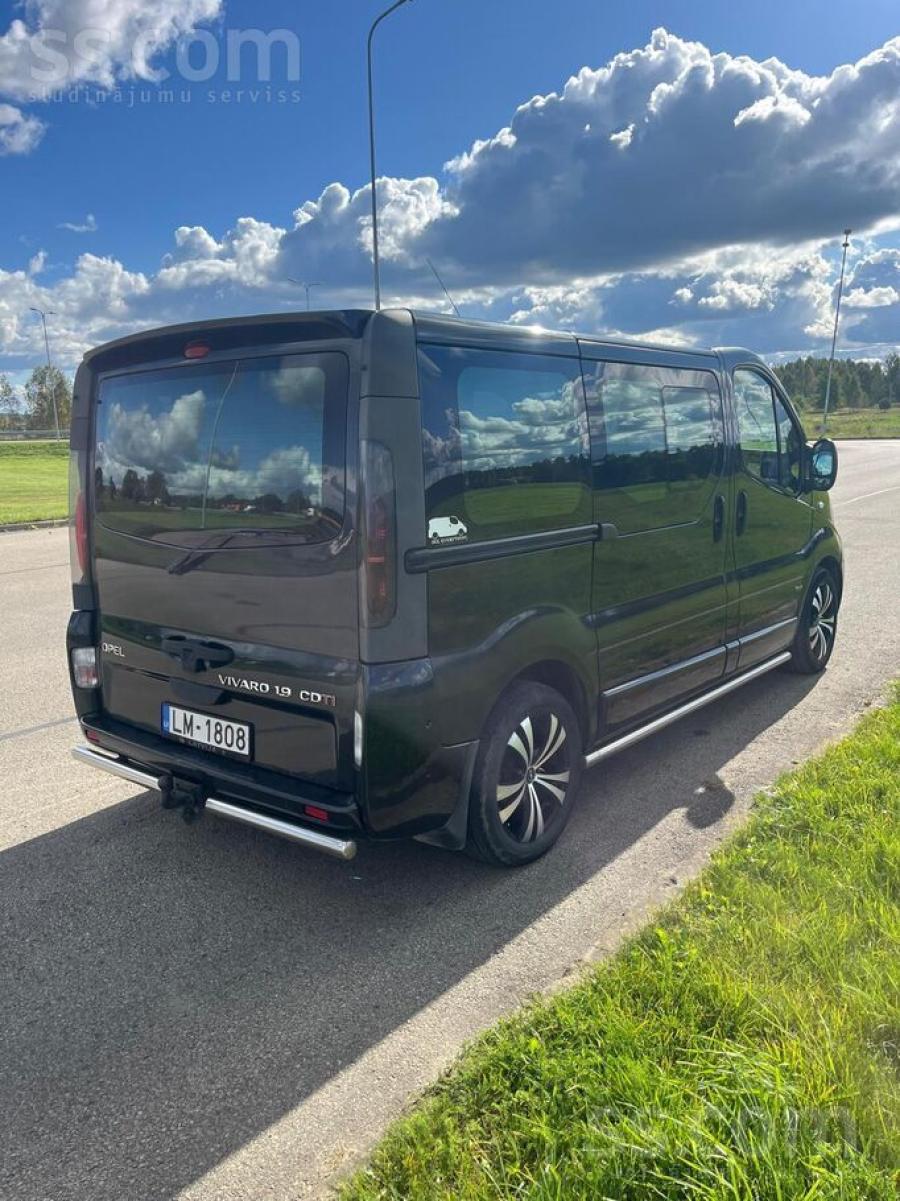 Melns Opel Vivaro 2006 Ogre, ar dzinēja tilpumu 1.90 L un nobraukumu 440 tūkst. km par 3800 €, foto 4 vietnē AUTOMOTO.COM.LV
