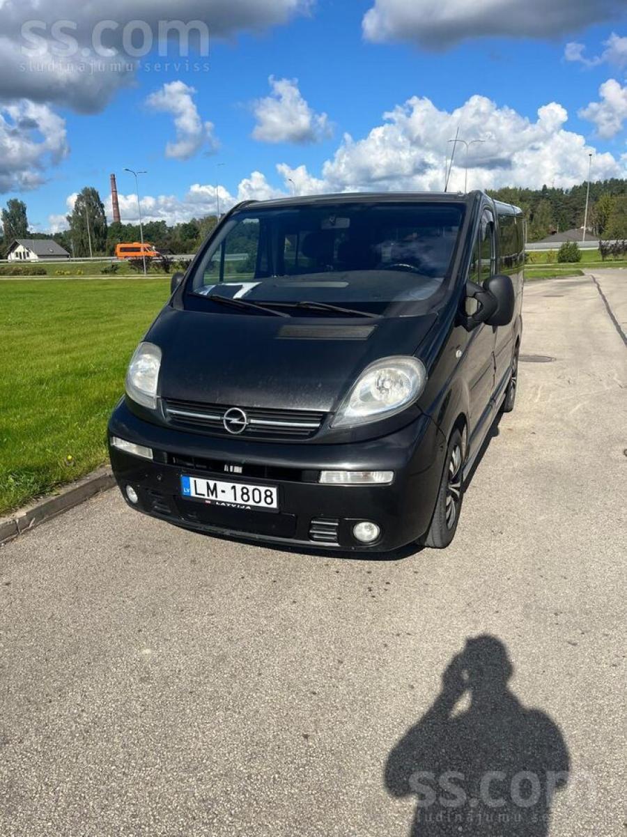 Melns Opel Vivaro 2006 Ogre, ar dzinēja tilpumu 1.90 L un nobraukumu 440 tūkst. km par 3800 €, foto 5 vietnē AUTOMOTO.COM.LV