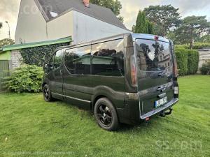 Black Opel Vivaro 2006 in Daugavpils, with an engine capacity of 1.90 L and mileage of 323 thousand km for 5950 €, photo 4 on AUTOMOTO.COM.LV