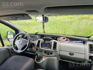 Black Opel Vivaro 2006 in Daugavpils, with an engine capacity of 1.90 L and mileage of 323 thousand km for 5950 €, photo 14 on AUTOMOTO.COM.LV