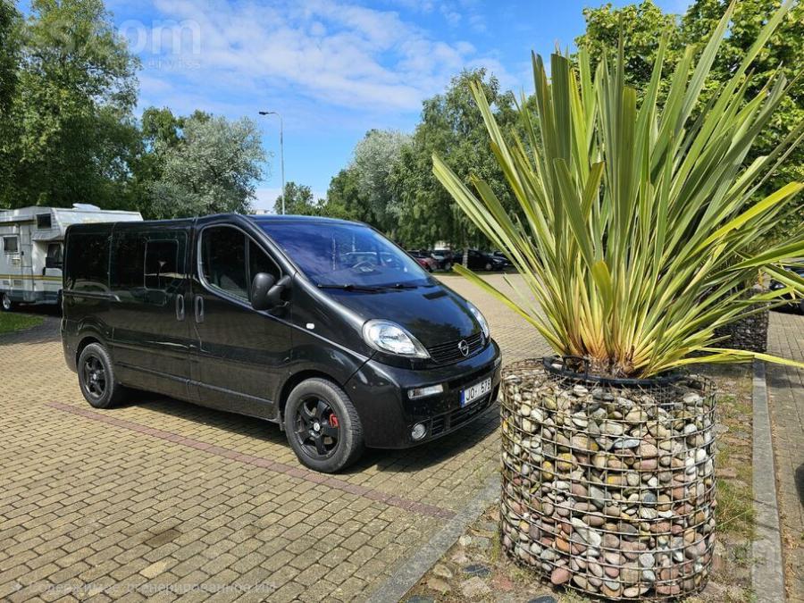 Black Opel Vivaro 2006 in Daugavpils, with an engine capacity of 1.90 L and mileage of 323 thousand km for 5950 €, photo 21 on AUTOMOTO.COM.LV