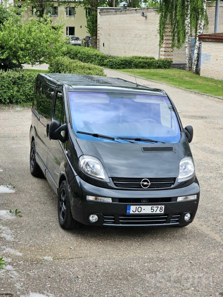 Black Opel Vivaro 2006 in Daugavpils, with an engine capacity of 1.90 L and mileage of 323 thousand km for 5950 €, photo 23 on AUTOMOTO.COM.LV