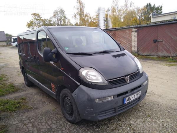 Melns Opel Vivaro 2006 Bauska, ar dzinēja tilpumu 1.90 L un nobraukumu 367 tūkst. km par 3800 €, foto 4 vietnē AUTOMOTO.COM.LV
