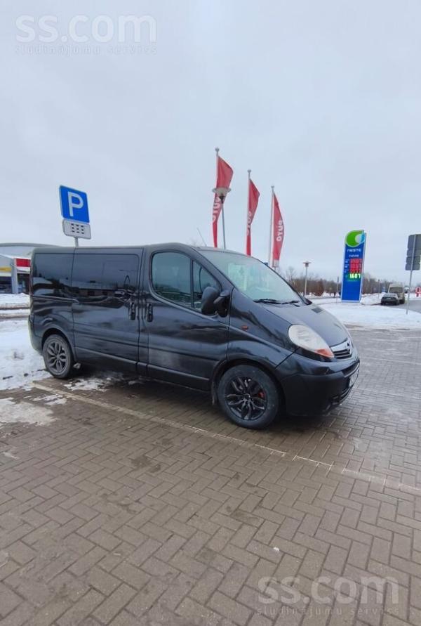 Black Opel Vivaro 2007 in Kuldiga, with an engine capacity of 2.00 L and mileage of 0 thousand km for 3450 €, photo 2 on AUTOMOTO.COM.LV