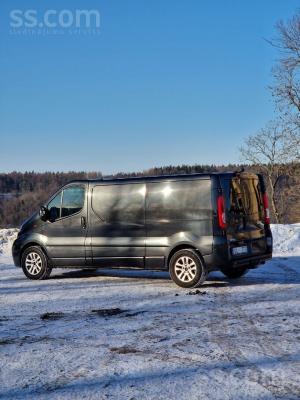 Melns Opel Vivaro 2007 Rīga, ar dzinēja tilpumu 2.50 L un nobraukumu 373 tūkst. km par 5200 €, foto 8 vietnē AUTOMOTO.COM.LV