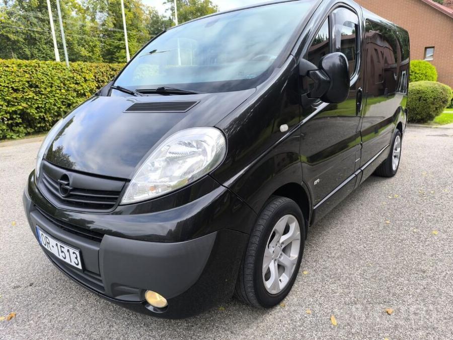 Melns Opel Vivaro 2007 Valmiera, ar dzinēja tilpumu 2.50 L un nobraukumu 341 tūkst. km par 9500 €, foto 3 vietnē AUTOMOTO.COM.LV