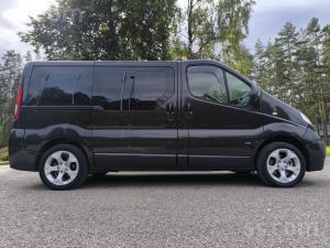 Melns Opel Vivaro 2007 Valmiera, ar dzinēja tilpumu 2.50 L un nobraukumu 341 tūkst. km par 9500 €, foto 10 vietnē AUTOMOTO.COM.LV