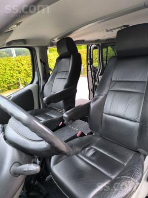 Melns Opel Vivaro 2007 Valmiera, ar dzinēja tilpumu 2.50 L un nobraukumu 341 tūkst. km par 9500 €, foto 22 vietnē AUTOMOTO.COM.LV
