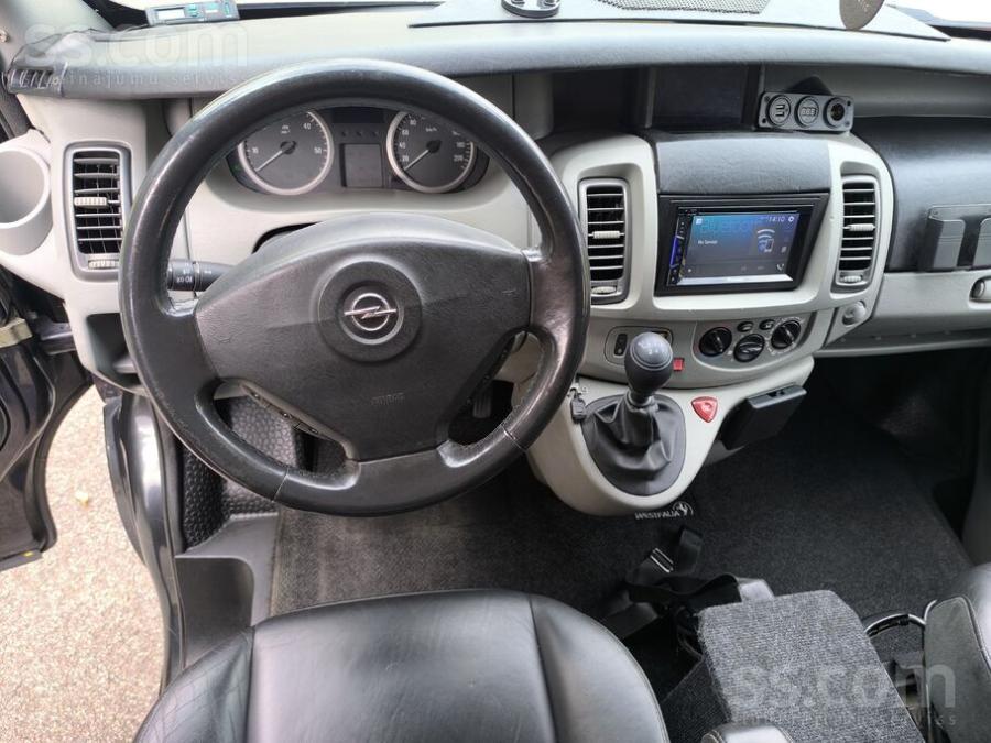 Melns Opel Vivaro 2007 Valmiera, ar dzinēja tilpumu 2.50 L un nobraukumu 341 tūkst. km par 9500 €, foto 23 vietnē AUTOMOTO.COM.LV