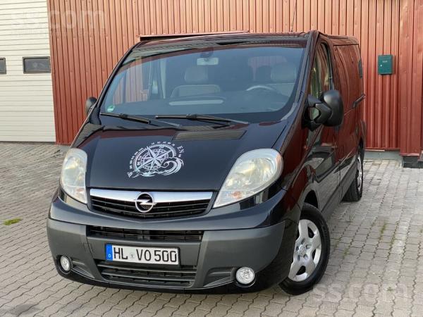 Melns Opel Vivaro 2008 Rīga, ar dzinēja tilpumu 2.50 L un nobraukumu 211 tūkst. km par 7850 €, foto 1 vietnē AUTOMOTO.COM.LV