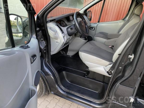 Melns Opel Vivaro 2008 Rīga, ar dzinēja tilpumu 2.50 L un nobraukumu 211 tūkst. km par 7850 €, foto 7 vietnē AUTOMOTO.COM.LV