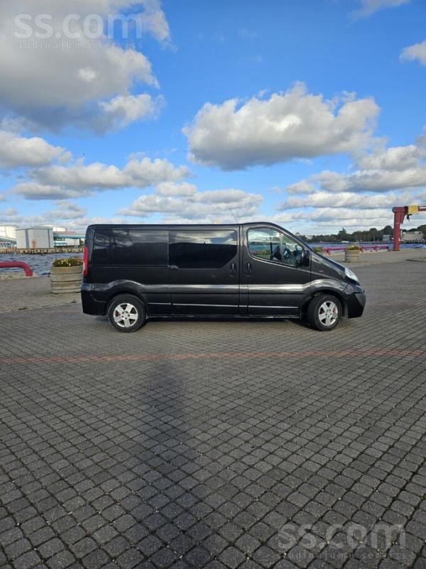 Melns Opel Vivaro 2008 Ventspils, ar dzinēja tilpumu 2.00 L un nobraukumu 314 tūkst. km par 5000 €, foto 4 vietnē AUTOMOTO.COM.LV