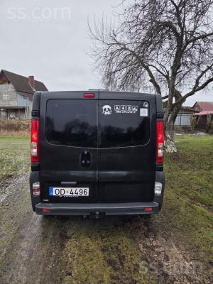 Black Opel Vivaro 2008 in Riga, with an engine capacity of 2.00 L and mileage of 297 thousand km for 6000 €, photo 2 on AUTOMOTO.COM.LV