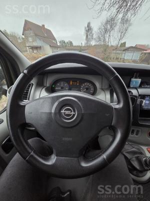 Black Opel Vivaro 2008 in Riga, with an engine capacity of 2.00 L and mileage of 297 thousand km for 6000 €, photo 6 on AUTOMOTO.COM.LV