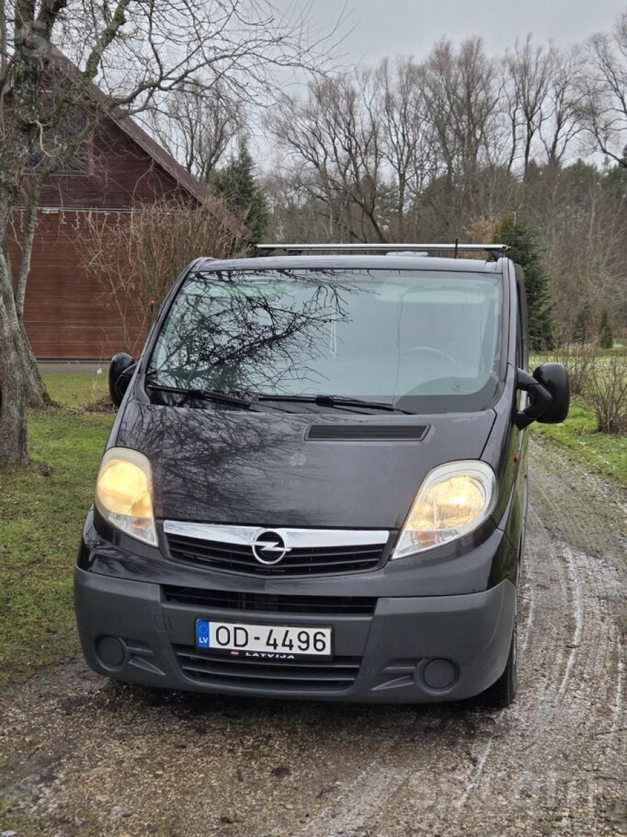 Black Opel Vivaro 2008 in Riga, with an engine capacity of 2.00 L and mileage of 297 thousand km for 6000 €, photo 18 on AUTOMOTO.COM.LV