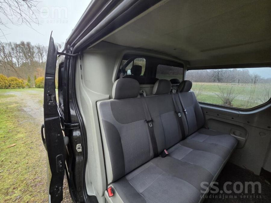 Black Opel Vivaro 2008 in Riga, with an engine capacity of 2.00 L and mileage of 297 thousand km for 6000 €, photo 25 on AUTOMOTO.COM.LV