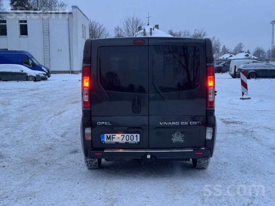 Melns Opel Vivaro 2008 Rīga, ar dzinēja tilpumu 2.50 L un nobraukumu 389 tūkst. km par 4900 €, foto 4 vietnē AUTOMOTO.COM.LV
