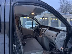 Melns Opel Vivaro 2008 Rīga, ar dzinēja tilpumu 2.50 L un nobraukumu 389 tūkst. km par 4900 €, foto 12 vietnē AUTOMOTO.COM.LV