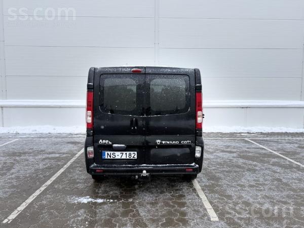 Black Opel Vivaro 2008 in Riga, with an engine capacity of 2.00 L and mileage of 314 thousand km for 4490 €, photo 6 on AUTOMOTO.COM.LV