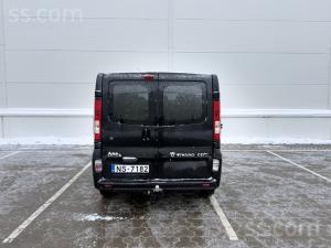 Black Opel Vivaro 2008 in Riga, with an engine capacity of 2.00 L and mileage of 314 thousand km for 4490 €, photo 6 on AUTOMOTO.COM.LV