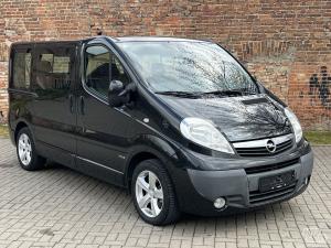 Melns Opel Vivaro 2008 Viļņa, ar dzinēja tilpumu 2.50 L un nobraukumu 305 tūkst. km par 7300 €, foto  vietnē AUTOMOTO.COM.LV