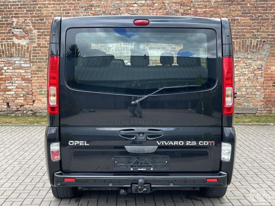 Melns Opel Vivaro 2008 Viļņa, ar dzinēja tilpumu 2.50 L un nobraukumu 305 tūkst. km par 7300 €, foto 9 vietnē AUTOMOTO.COM.LV