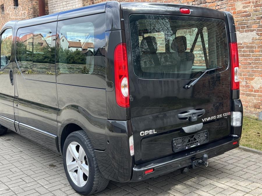 Melns Opel Vivaro 2008 Viļņa, ar dzinēja tilpumu 2.50 L un nobraukumu 305 tūkst. km par 7300 €, foto 11 vietnē AUTOMOTO.COM.LV