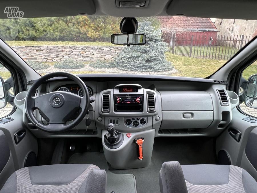 Melns Opel Vivaro 2008 Viļņa, ar dzinēja tilpumu 2.50 L un nobraukumu 305 tūkst. km par 7300 €, foto 14 vietnē AUTOMOTO.COM.LV