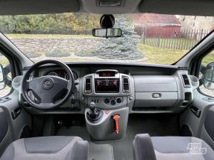 Black Opel Vivaro 2008 in Kedainiai, with an engine capacity of 2.50 L and mileage of 305 thousand km for 7299 €, photo 15 on AUTOMOTO.COM.LV