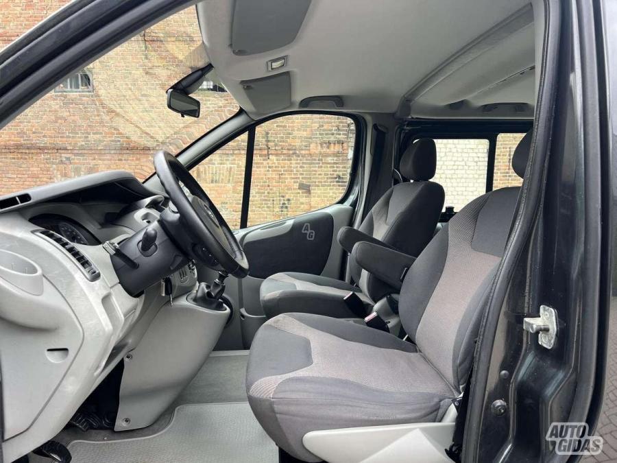 Black Opel Vivaro 2008 in Kedainiai, with an engine capacity of 2.50 L and mileage of 305 thousand km for 7299 €, photo 17 on AUTOMOTO.COM.LV