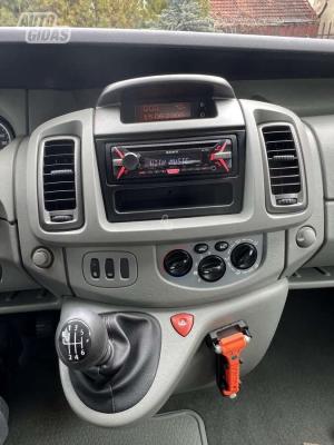 Black Opel Vivaro 2008 in Kedainiai, with an engine capacity of 2.50 L and mileage of 305 thousand km for 7299 €, photo 19 on AUTOMOTO.COM.LV