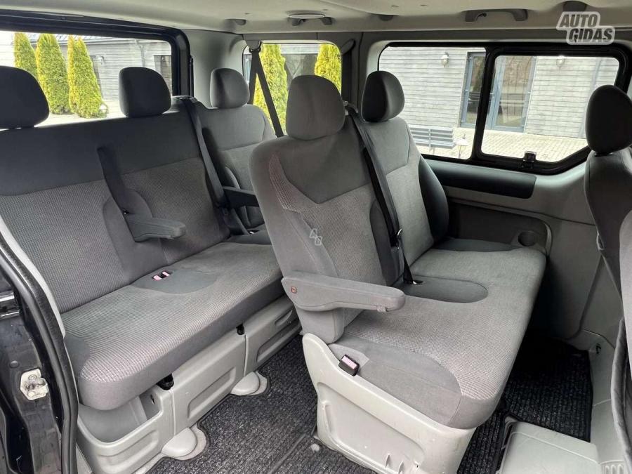 Black Opel Vivaro 2008 in Kedainiai, with an engine capacity of 2.50 L and mileage of 305 thousand km for 7299 €, photo 23 on AUTOMOTO.COM.LV