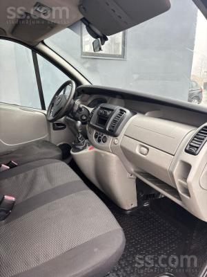Melns Opel Vivaro 2008 Valmiera, ar dzinēja tilpumu 2.00 L un nobraukumu 423 tūkst. km par 4900 €, foto 5 vietnē AUTOMOTO.COM.LV