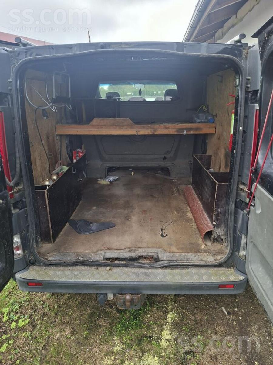 Melns Opel Vivaro 2008 Limbaži, ar dzinēja tilpumu 1.90 L un nobraukumu 488 tūkst. km par 1600 €, foto 17 vietnē AUTOMOTO.COM.LV