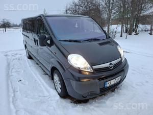 Black Opel Vivaro 2008 in Limbazi, with an engine capacity of 2.50 L and mileage of 292 thousand km for 7500 €, photo 3 on AUTOMOTO.COM.LV